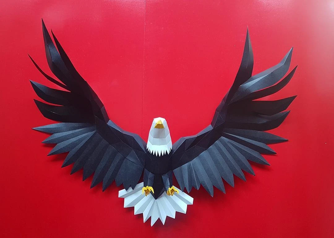Low Poly Spread-Winged Eagle Papercraft Template | DIY 3D Geometric ...
