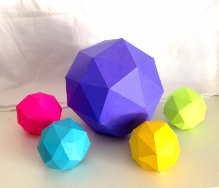 Balls 3d papercraft. You get a PDF digital files with templates and ...