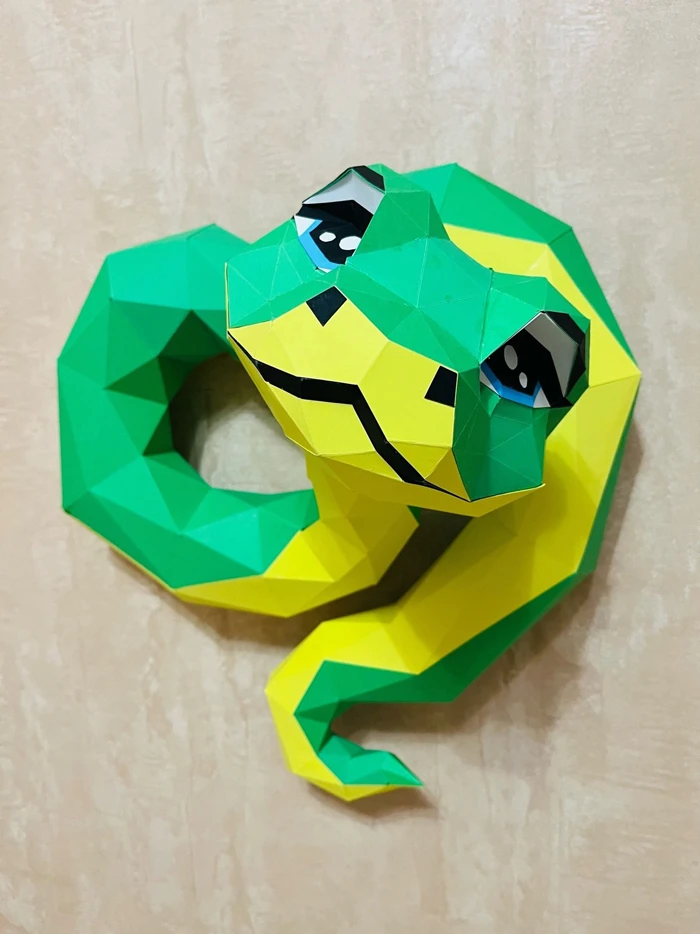 Snake Heart Papercraft Template - Low Poly, Pepakura PDF, DIY Handmade ...