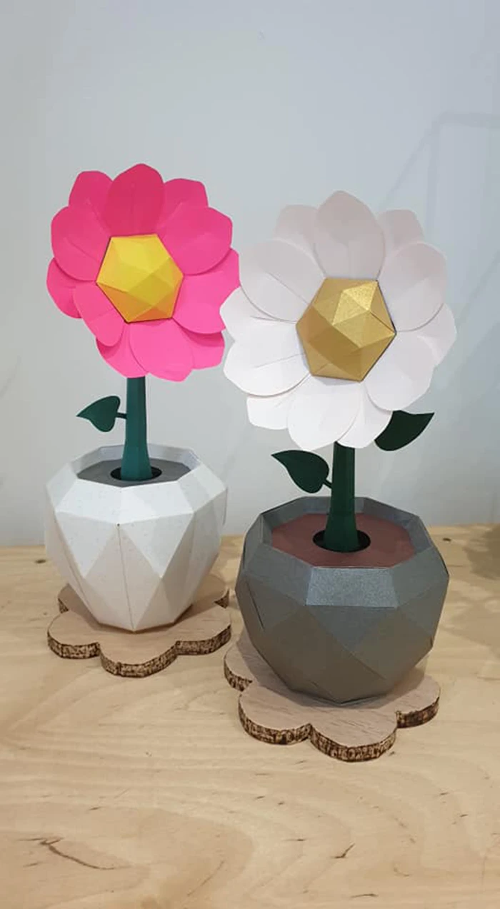 Wobble Flowy Papercraft, Lowpoly Papercraft, Fovea - Papercraft - Nonitt